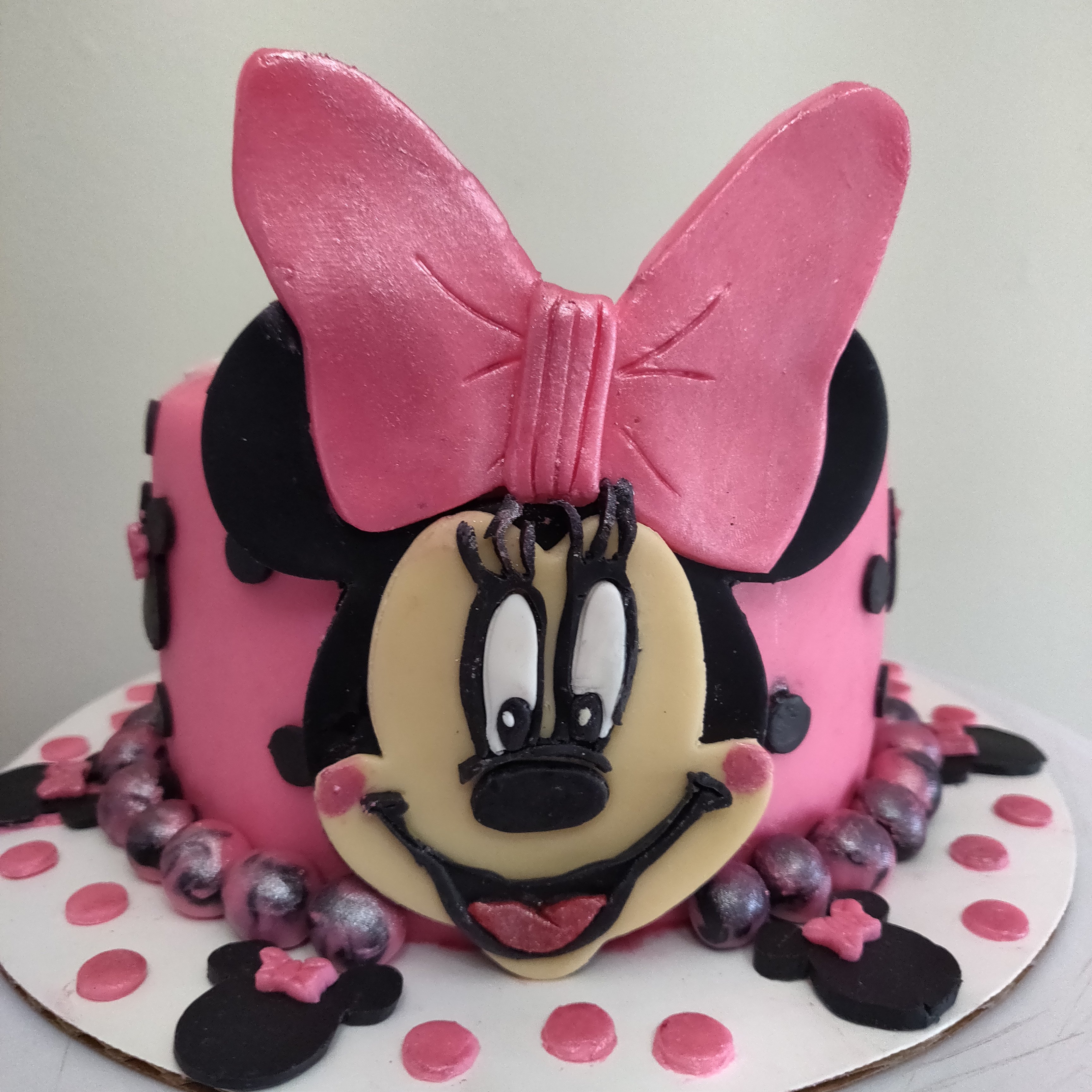 By Grace Cakes | A love of baking, for the love of Christ, by His grace