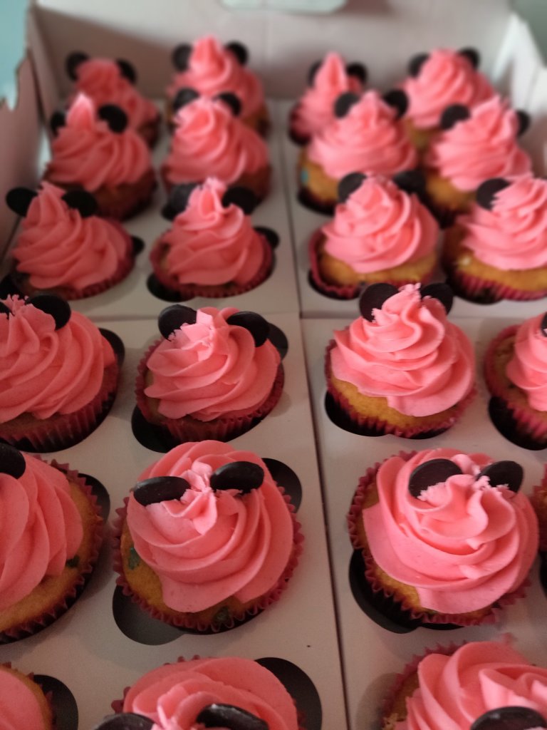 By Grace Cakes | A love of baking, for the love of Christ, by His grace